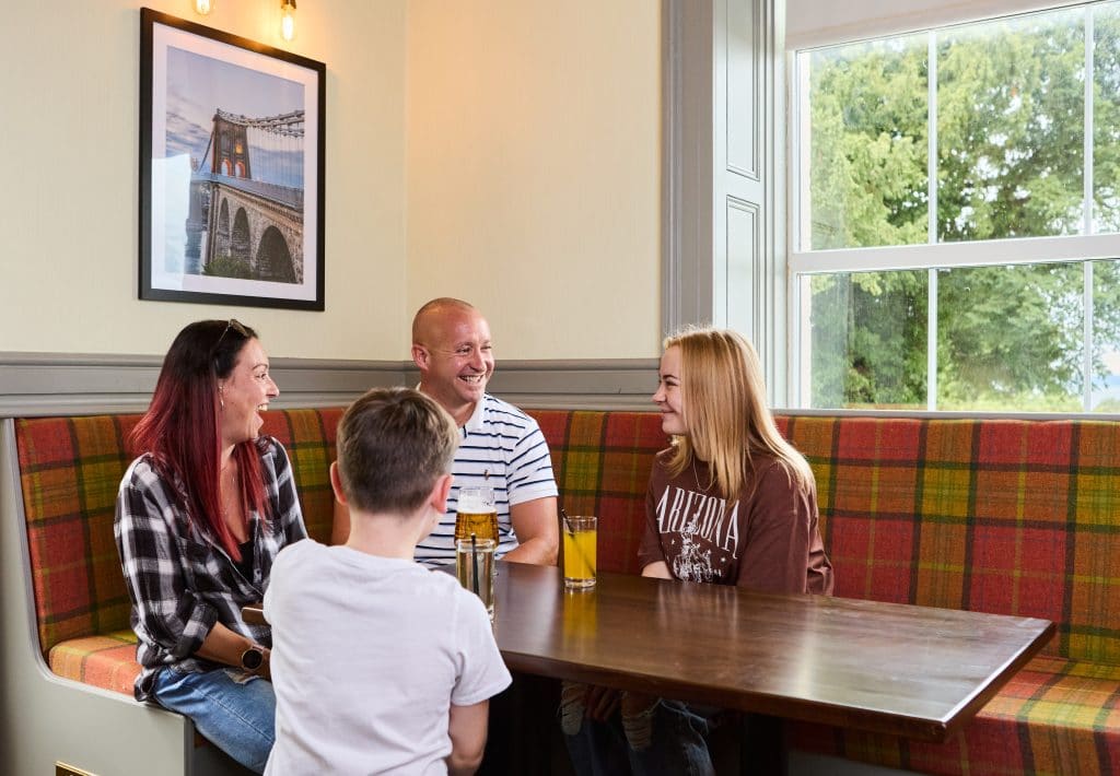 Lyons Pendyffryn Hall | Lyons Holiday Parks