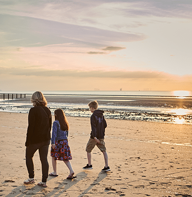 Lyons Lido Beach | Lyons Holiday Parks