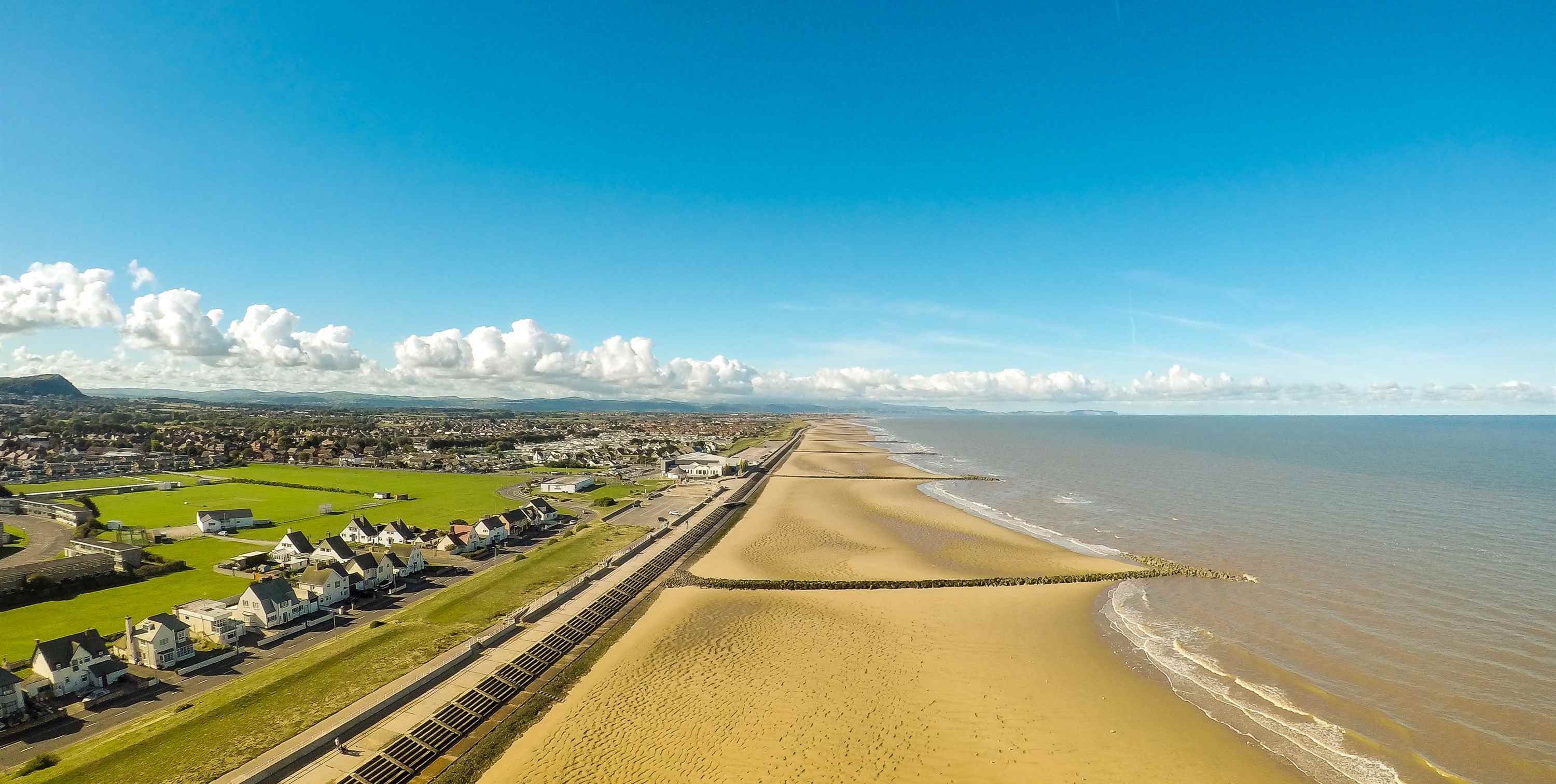 Coastal Breaks and Beach Holidays UK | Lyons Holiday Parks - Lyons Holiday Parks